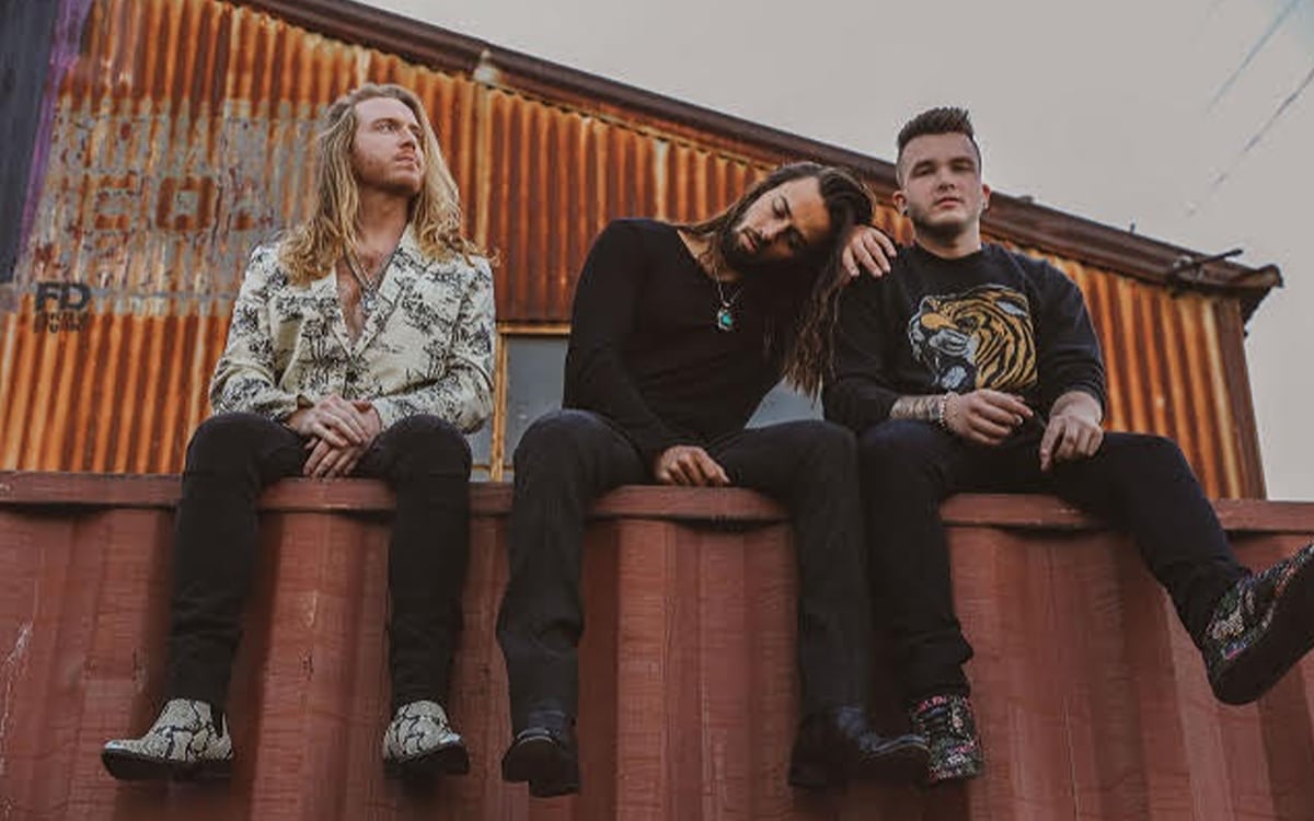Levara annonce son premier album ! - News - RockUrLife - webzine rock ...