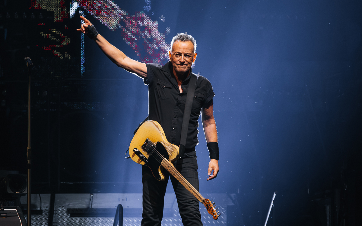 BRUCE SPRINGSTEEN @ Paris La Défense Arena (13/05/23) - Reports ...