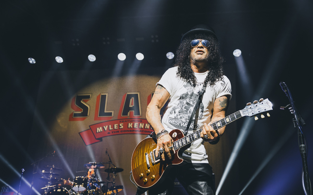 SLASH @ Zénith (29/04/24) - Reports - RockUrLife - webzine rock, metal ...